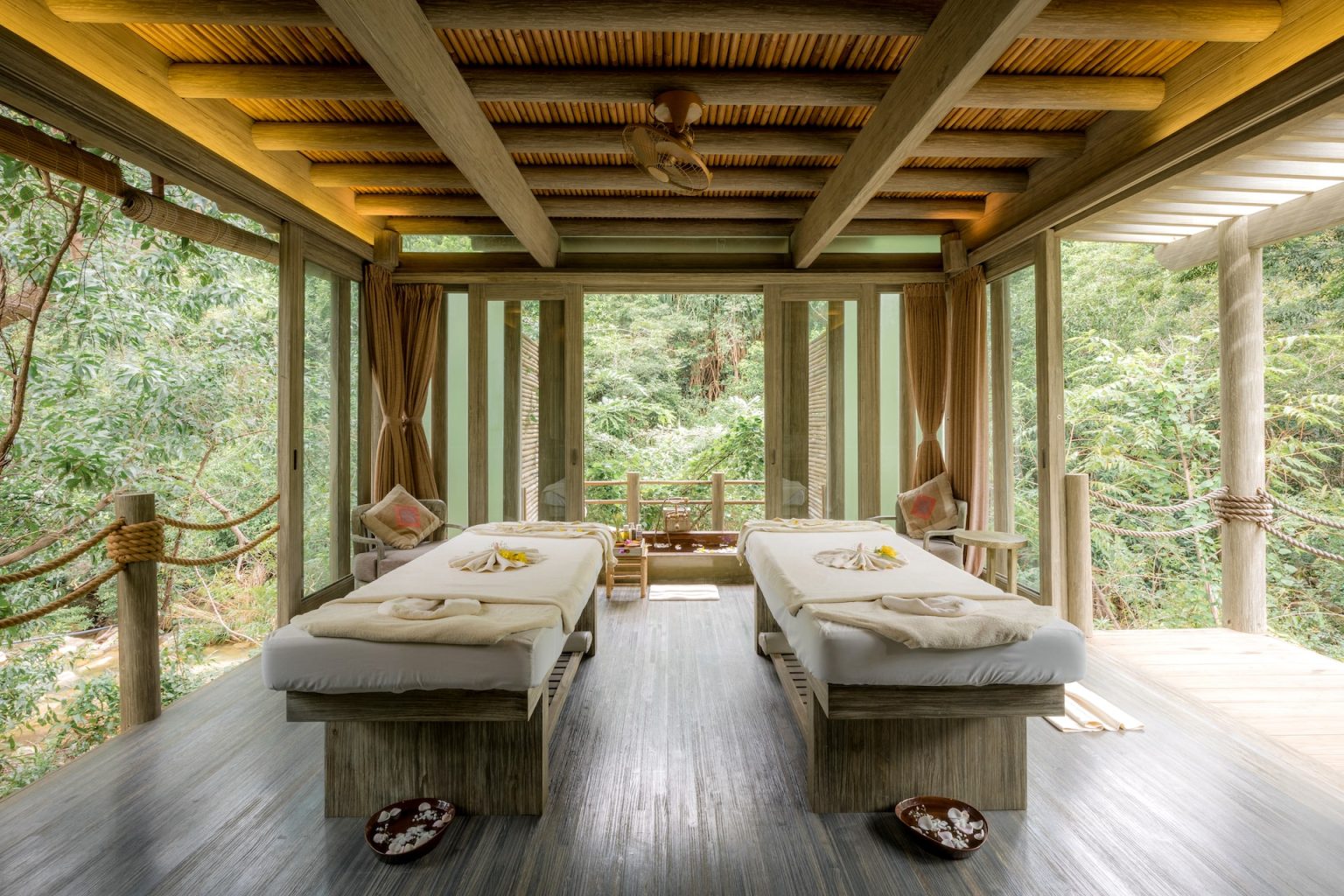 An Lam Retreats Ninh Van Bay Resort - Tran Duc Homes